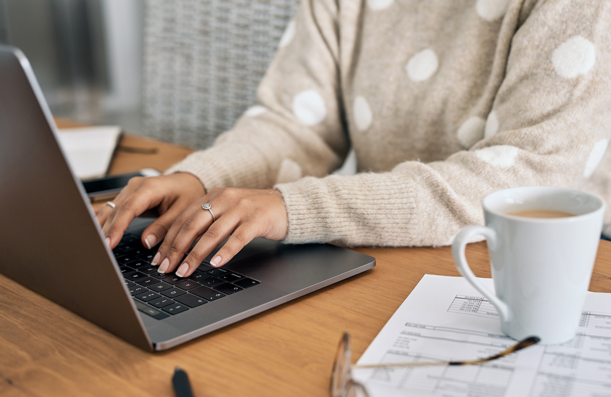 Get help using and taking care of your hearing aids | Oticon